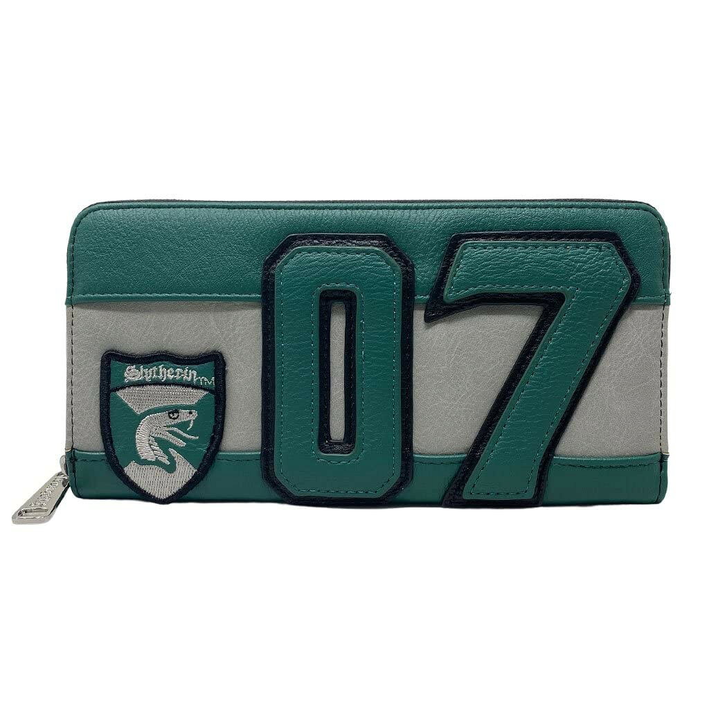 PRODUCT DETAILS Loungefly ハリー・ポッター ドラコ・マルフォイ スリザリン ジップアラウンド 長財布 グレー グリーン【商品仕様】・種類：長財布（ジップアラウンド式）・素材：合成皮革（フェイクレザー）・サイズ：約 ...