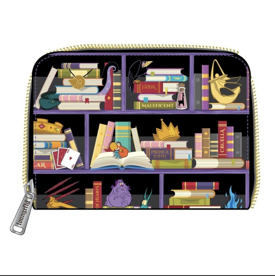 PRODUCT DETAILS Loungefly ディズニー ヴィランズ ブック 二つ折り財布 ラウンドジップ フェイクレザー【商品仕様】・ アイテム種別：二つ折り財布・ 素材：ヴィーガンレザー（ポリウレタン）・ サイズ：幅約12.7cm...