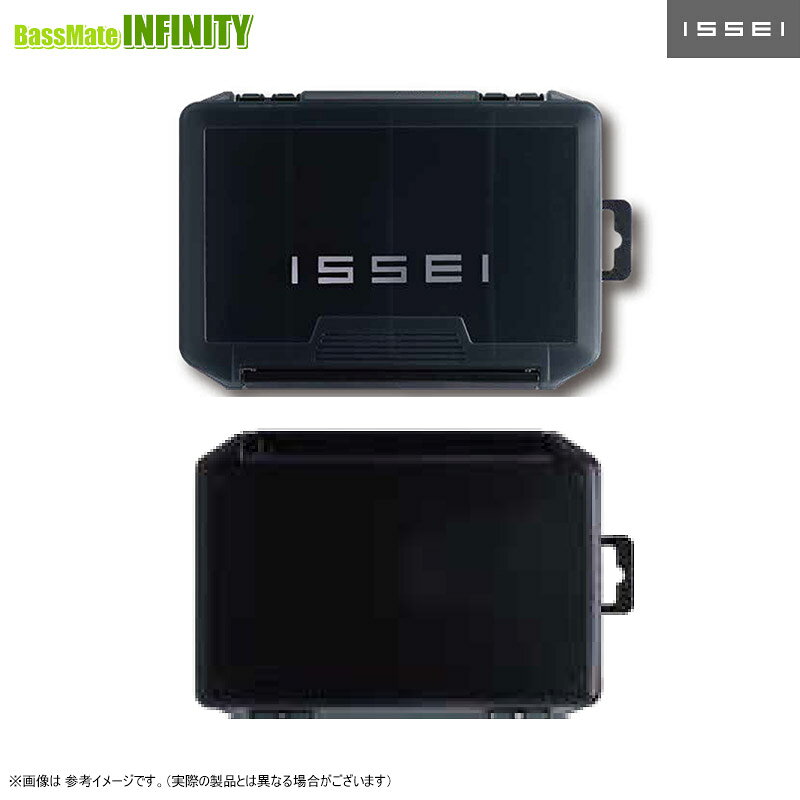 商品説明商品説明納期:1〜2日予定(土日祝水曜を除く)isseiシンボルマークを箔押しプリントしたisseiオリジナルロゴルアーケース。商品詳細スペック■カラー：スモークBK/BK■サイズ：205×145×40mm■可変仕切板：3枚付き掲載...