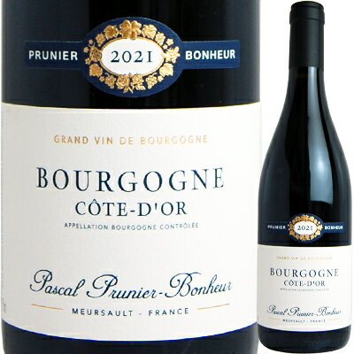 AM Outstanding Top Value 樹齢約50年。35hl/haと低収量。 鮮やかなルビー色のチャーミングなワイン。 赤系果実の 豊かな香り。 味わいはまろやかでフレッシュ、軽やかで風味豊かなタンニンがある。 濃厚なピノ・ノワ...