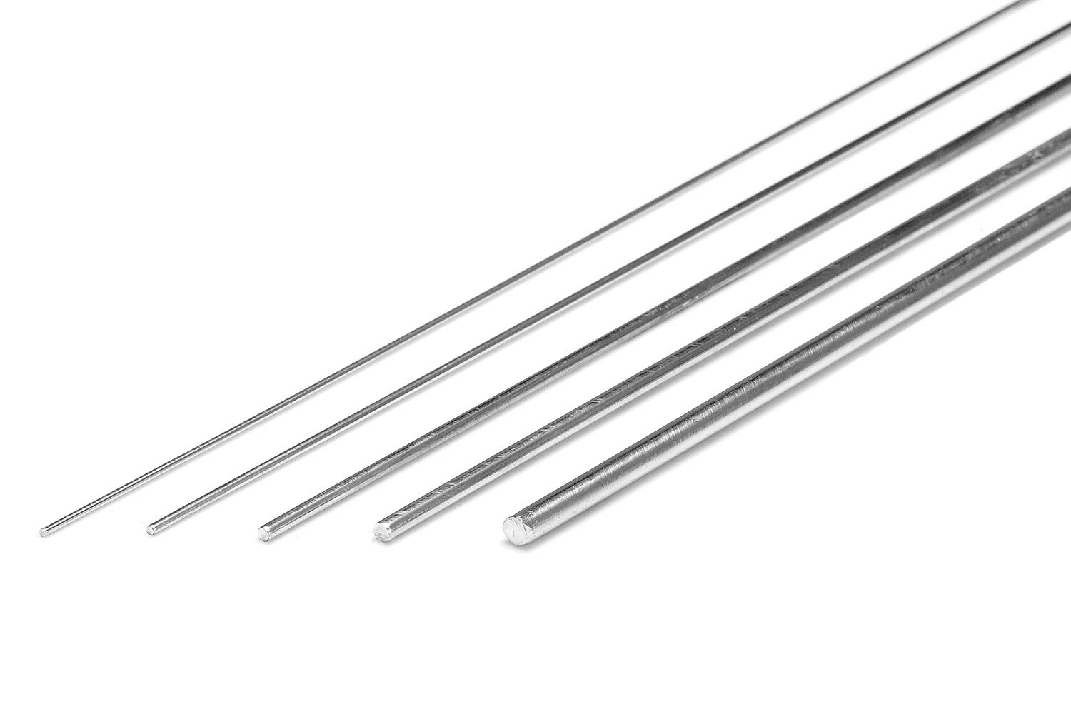 ■製品仕様 長さ：150mm 素材：アルミニウム ■オススメポイント やわらかく、曲げ加工に便利なアルミ線 プラスチックモデルのディテールアップや、ガレージキットの接続部分に使用できるアルミ線です。 金属線のなかでは比較的やわらかく、曲げ・...