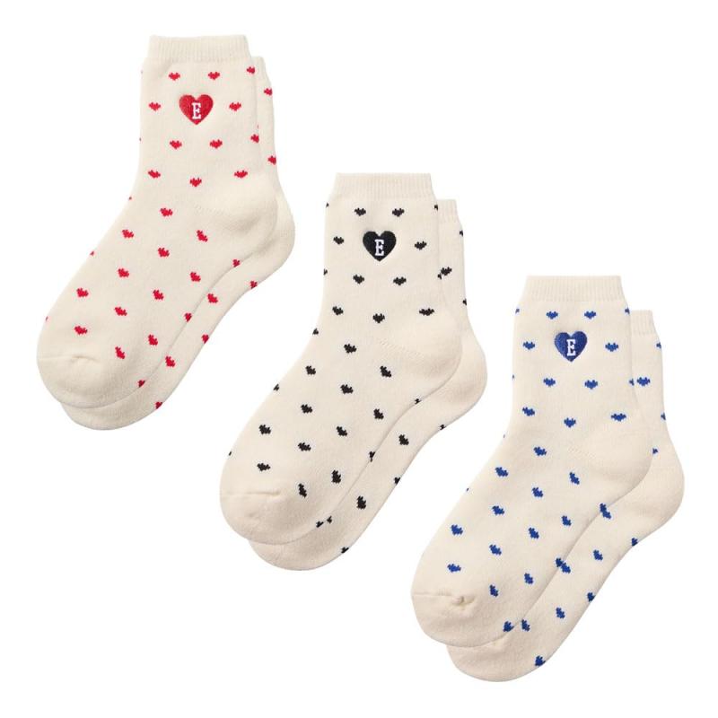 靴下 3足組 エドウィン(EDWIN) 総パイル あったか 厚手 消臭 BODYFIRE 暖かソックス総パイル厚地の靴下。ふっくらとした厚地が足全体を包み込み、冬の寒さから足を守り、快適な履き心地を実現します。つま先までたっぷりとした生地が...