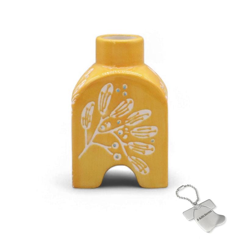 J-kitchens Select 置物 花瓶 陶器 一輪差し 小花 北欧風 フラワーベース D 6x4xH9cm イエロー オリジナルタグ付 P-564600本体素材：セラミック製品サイズ：約4x4x9cm防水加工済一品一品が手作りの為、...