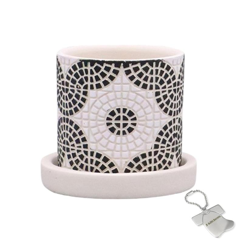 J-kitchens Select 置物 花瓶 陶器 植木鉢 フラワー タイル デザイン ポット B-S ブラック Φ7xH6.5cm オリジナルタグ付 P-565096本体素材：セラミック製品サイズ：本体／約Φ7x6.5cm底穴あり ソー...