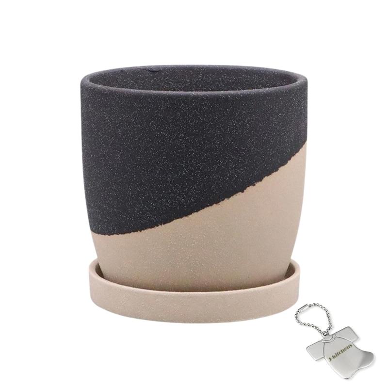 J-kitchens Select 花瓶 陶器 植木鉢 空焼き デザイン ポット A-S ブラック Φ12xH11cm オリジナルタグ付本体素材：セラミック製品サイズ：本体／約Φ12x11cm底穴あり ソーサー付き一品一品が手作りの為、色合...