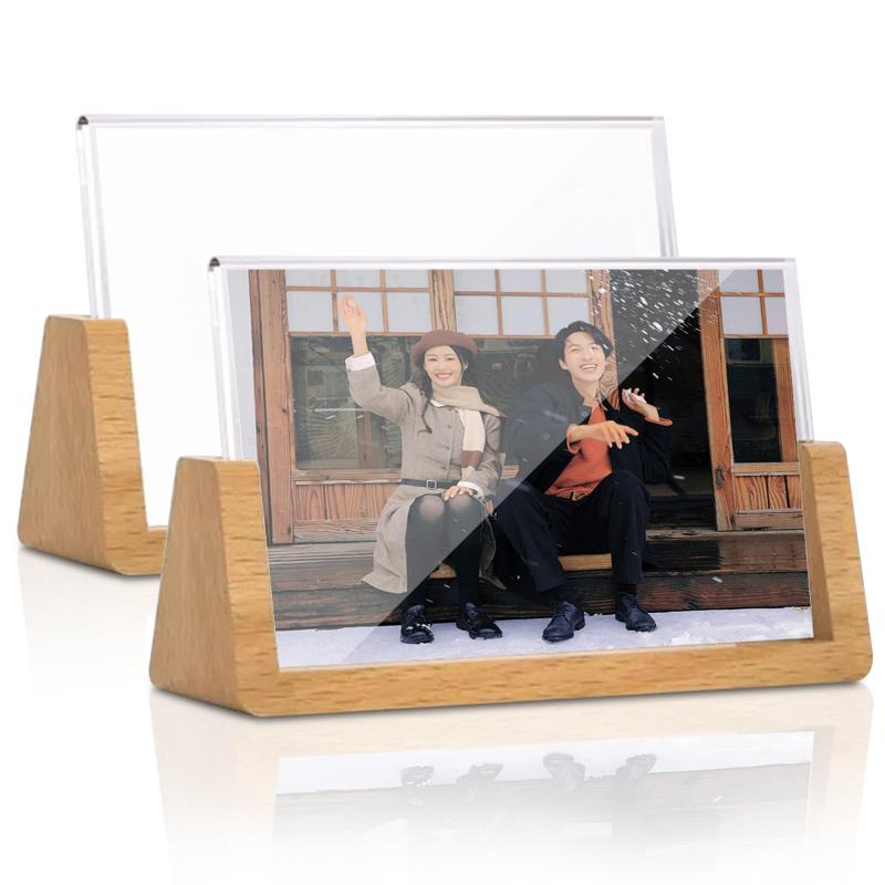 Folgtek フォトフレーム 写真立て 2個セット 透明アクリル 木製スタンド 横置き プレゼント 高級 卓上 おしゃれ 152*102mm【商品詳細】2個セット、写真サイズ：縦102mm、横152mm。傷防止フィルムが付いておりますので...