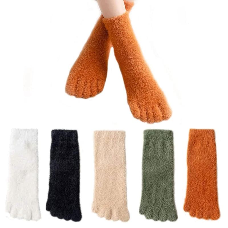 [momee] 5本指ソックス レディース 五本指靴下 女性 ふわふわ ルームソックス 冷房対策靴下 あったかい かわいい ショートソックス 5足入り【様々なシーンで活躍】 お部屋履きでリラックスタイムに。短くてもしっかり温めてくれます。 ...