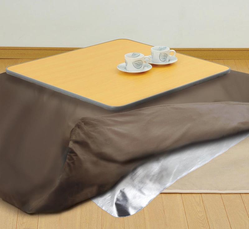 明和グラビア 防水コタツ内掛保温シート KUH 150cm×150cmXXX寒い季節、大活躍するのが「こたつ」。家族の憩いの場にもなり、冬場は家族の中心にある存在になっているご家庭も多いと思います。しかし、光熱費高騰が家計に響く中、節電も意...