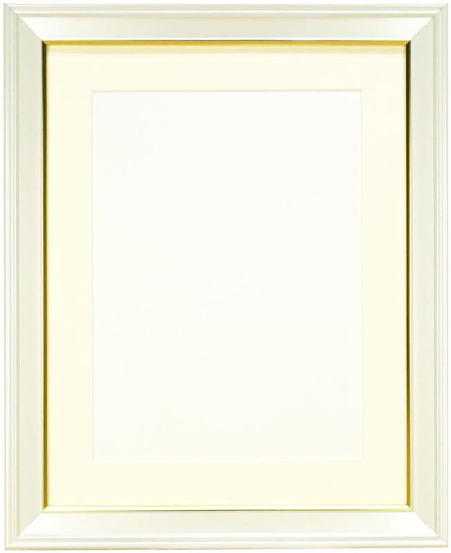 万丈 VANJOH 無反射V入山肖像額 白 A4 107100 【面材：無反射樹脂】【マット窓寸：192×263mm】【掛け置き兼用】【縦横兼用スタンド付】本体：樹脂製　面材：無反射樹脂外寸：317×388mm　内寸：267×340mm対応...