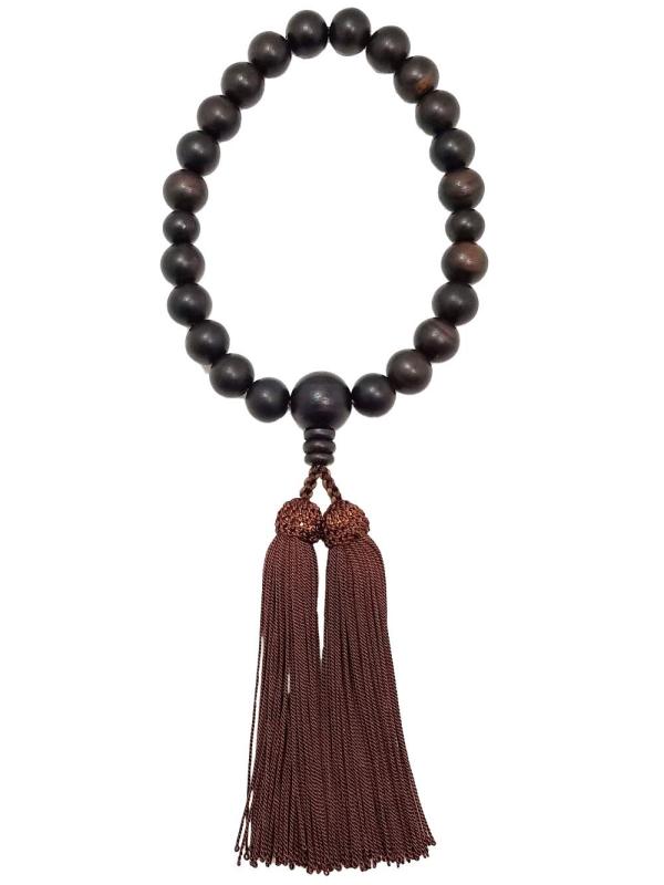 京念珠 男性用 数珠 ツヤケシ縞黒檀 人絹房 紙箱入 -すべての宗派でご使用頂けます-古くはゴルフクラブのヘッド部分にも使用されるほど硬く丈夫な木です。玉の表面の艶を消し、本来持つ木目を楽しんでいただけます。男性用としては、平均的な12mm...