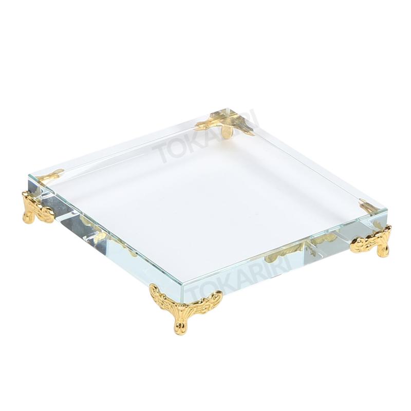 トカリリ 飾り台 ミニテーブル クリスタル台座 卓上用 小物置き インテリア ディスプレイスタンド 小型 置物【素材：K9クリスタルガラス】 　透明度が高く、アクリルよりも重厚感のある高品質ガラス素材。光の反射で美しく輝きます。【装飾脚付き...