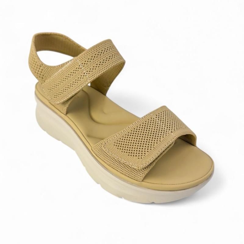 ［SugarSugar］サンダル レディース 厚底 歩きやすい 軽い 夏 黒 ピンク ベージュ 軽量 推し活 推しカラー 8001様々なシーンに活用できるサマーサンダル