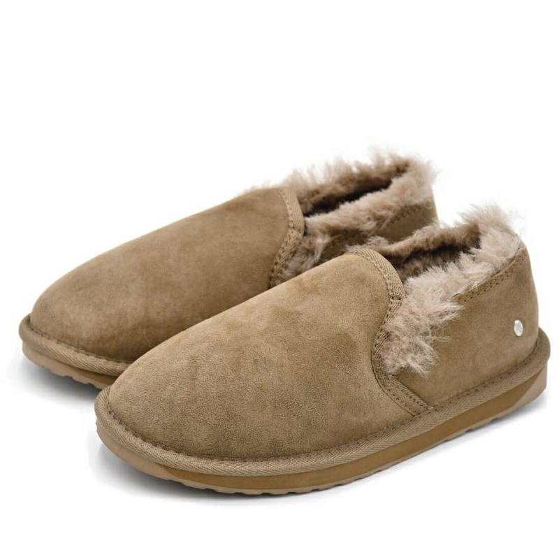 [エミュオーストラリア] レディース StingerReefスリッポン【StingerReef】定番の一枚革アイテム【Stinger】に履き口サイドにゴムパーツを施して甲部分の伸縮性を持たせた着脱のしやすいスリッポンタイプの日本モデル。【E...