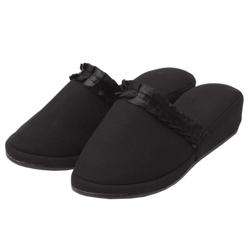 [ピエナ]ポリエステル 軽量 入園入学 ブラック 黒 冠婚葬祭 選べる2タイプ フォーマルスリッパ レディース素材:ポリエステル製 サイズ サイズ:約24cm、 ヒール:約4cm 種類:レース、リボン。選べる2種類フォーマルスリッパです。 ...