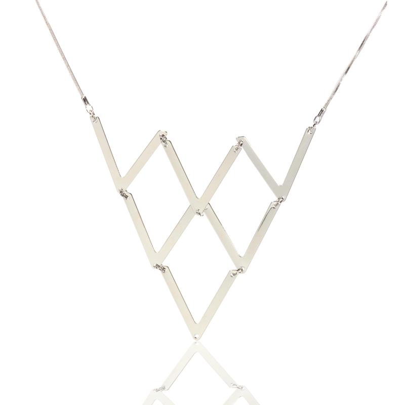 [アンコロック] an meets zakka ジオメトリックネックレス/ショートネックレス商品の図柄はデザインの性質上、裁断箇所などにより1点1点微妙に異なります。お届けする商品が写真と若干異なる場合がございますが、必ず予めご了承下さい。