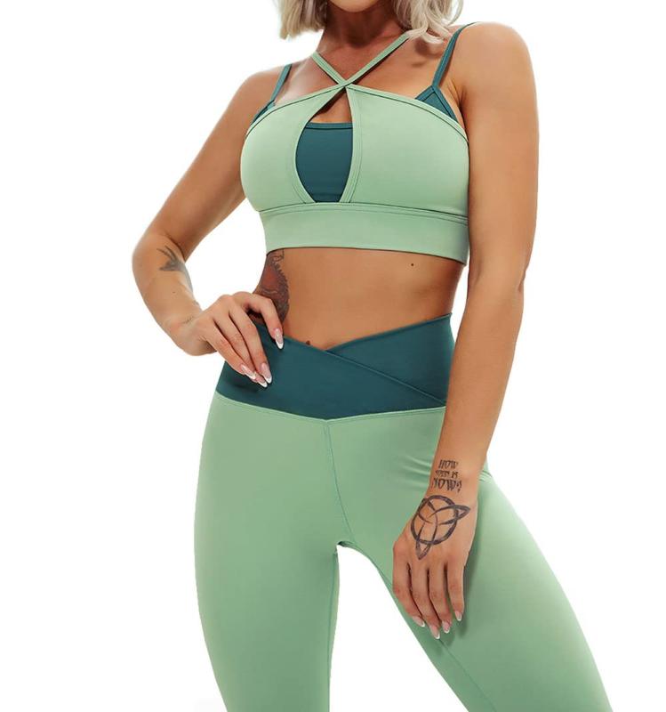 [LIVELILY] スポーツブラ レイヤードクロスブラ ヨガ フィットネス ピラティス ブラトップ ナイトブラ ストレッチ伸縮性素材とレイヤードデザイン、程良い肉厚感によりしっかりフィット。アンダーが幅広な事でスポーツ時等のバストの揺れを...