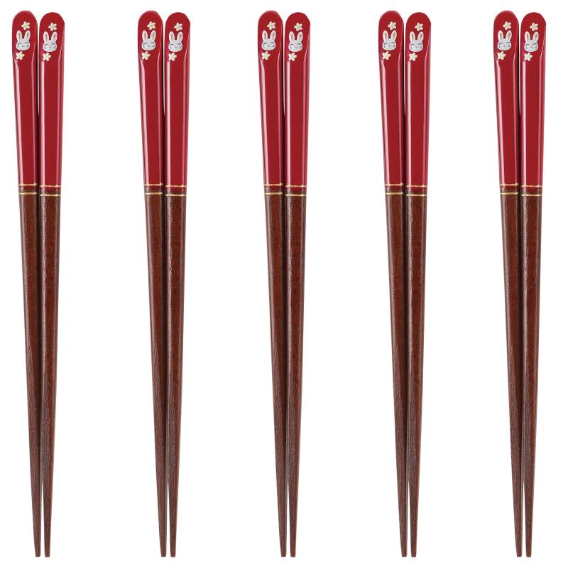 J-kitchens 幸せ箸 5膳 セット 素材：木材 箸 お箸 日本製 PID0830サイズ：約 18cm素材：木材職人が、一膳ずつ丁寧に仕上げた「幸せ箸」。手にする人の暮らしに幸せが訪れ、その幸せが食卓から広がっていくように——そんな想...