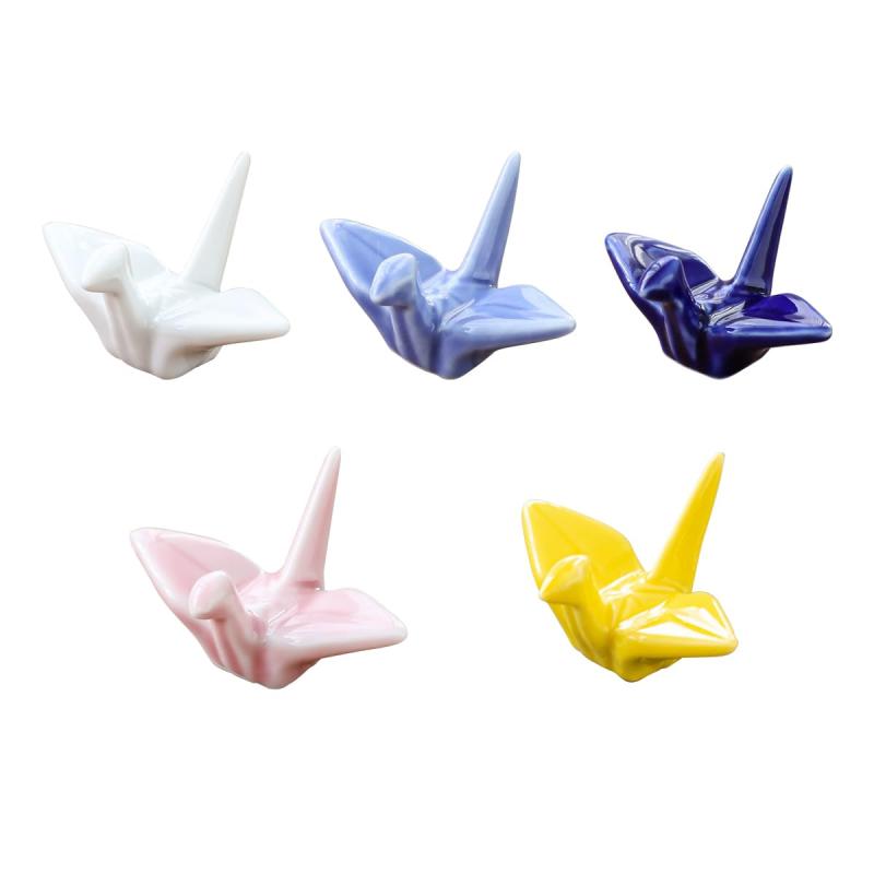 Hive Mind 箸置き 和風 箸置き おしゃれ 箸置き 陶器 箸置き かわいい 箸置き おもしろ (5点セット)素材：耐久性のある陶器製で、つややかな仕上がりと高級感を実現。日常使いに最適な丈夫さを備えています。デザイン：和と現代を組み...