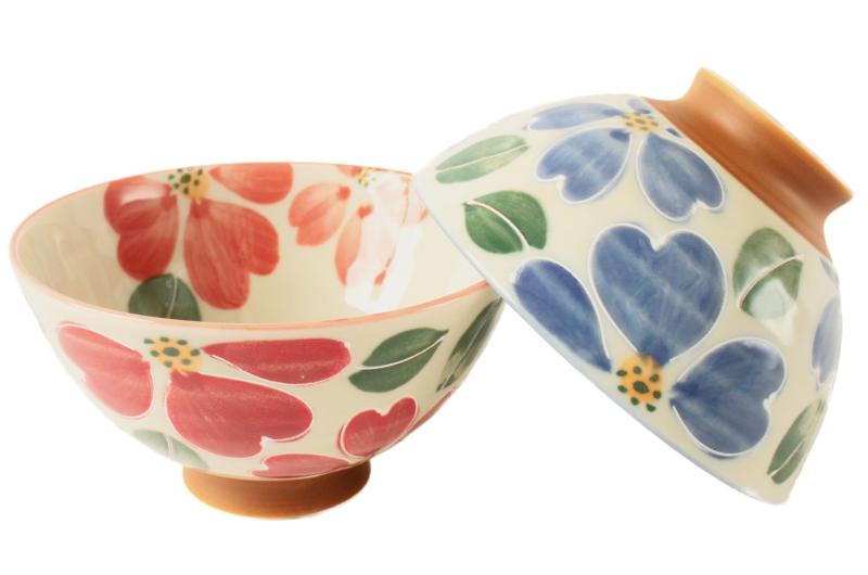 美濃焼 和陶器 ペア 飯碗 花と葉がいっぱい 赤&amp;青 セット 日本製 MIG012仕様 – 高さ:6.5cm、直径:11.4cm、容量:200ml、素材:セラミック、原産国:日本ゴージャスで洗練されたデザイン – ゴージャスで洗練さ...