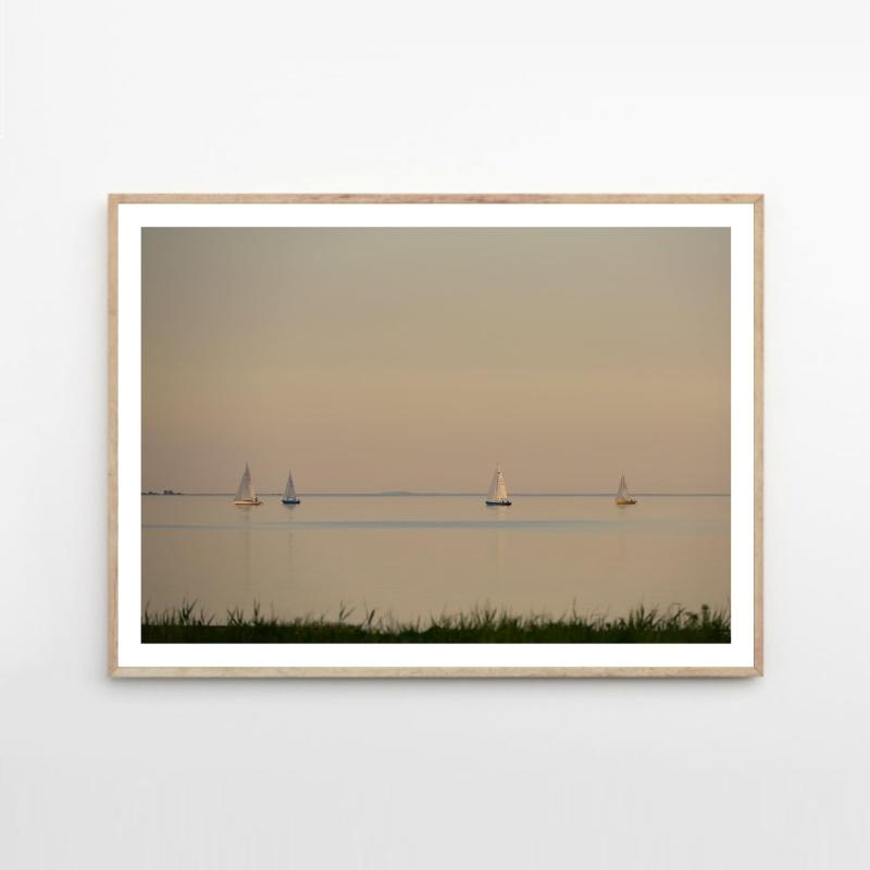 THE POSTER CLUB ポスタークラブ Lolland 30×40cm Robin SkjoldborgTHE POSTER CLUB（ポスタークラブ）は、デンマークのコペンハーゲンを拠点とし、北欧の文化やライフスタイル、ファッショ...