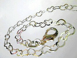 （シルバー925ではありません） シルバー925とは違う光沢がいい ハート ブレスレット チャームブレスレット ハート 軽金属 ブレスレット ハートのサイズ… 縦横7x7mmのハートが14こ 素材…軽合金メタル 祈願 ブレスレット レディー...