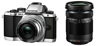【商品名】OLYMPUS OM-D E-M10 ダブルズームキット シルバー ミラーレス一眼 OM-D E-M10 DZKIT SLV（中古品）中古品の特性上、外箱,取り扱い説明書等は基本的には付属いたしません（付属しているものもございます...