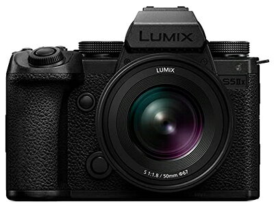 【商品名】パナソニック(Panasonic) フルサイズミラーレス一眼カメラ S5M2XW 標準ズームレンズ・単焦点レンズキット ブラック DC-S5M2XW（中古品）中古品の特性上、外箱,取り扱い説明書等は基本的には付属いたしません（付属...