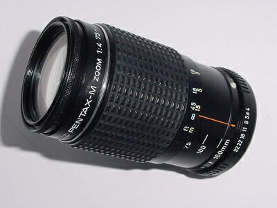 【商品名】Pentax MFレンズ SMC PENTAX-M ZOOM 75-150mm F4（中古品）中古品の特性上、外箱,取り扱い説明書等は基本的には付属いたしません。商品として問題があるものではございません、動作確認済みとなります。商...