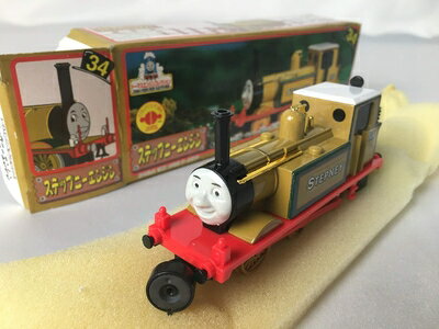 【商品名】トーマスエンジンコレクションシリーズ ステップニー M08（中古品）中古品の特性上、外箱,取り扱い説明書等は基本的には付属いたしません（付属しているものもございます）。商品として問題があるものではございません、使用可能品となります...