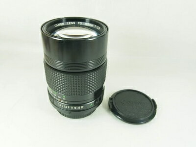 【商品名】Canon MFレンズ NewFD 135mm F2.8（中古品）中古品の特性上、外箱,取り扱い説明書等は基本的には付属いたしません。商品として問題があるものではございません、動作確認済みとなります。商品名に【付属、特典、○○付き...