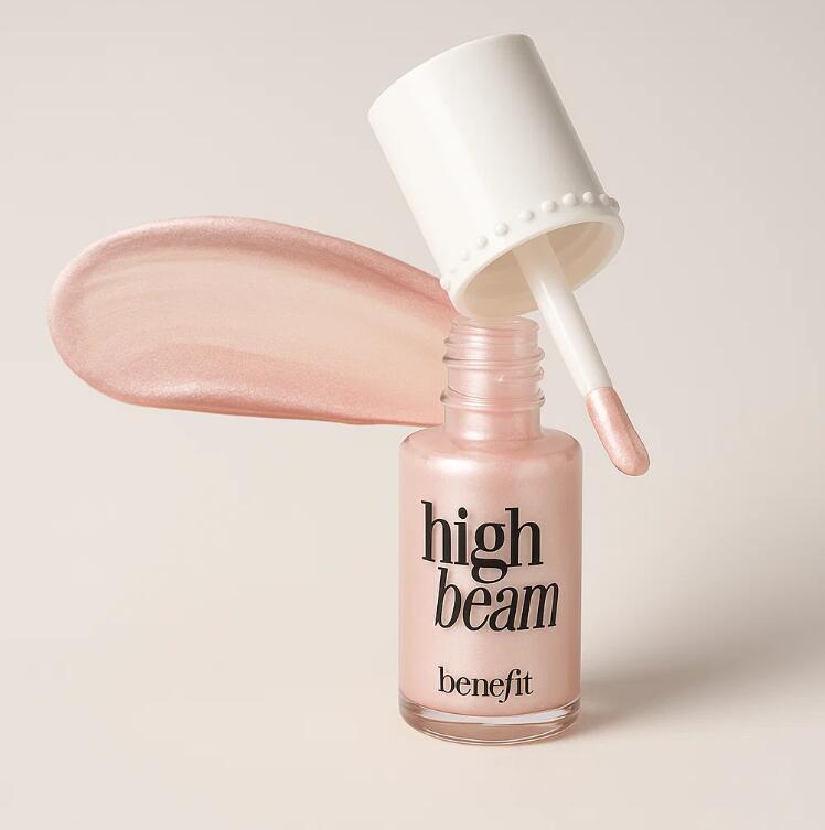商品名 ベネフィット ハイ ビーム 商品規格等 6ml 商品詳細 肌を輝かせる光の影液 絹のような質感と持続性のある配合 頬骨や眉骨をハイライトし、輝きをプラス 微妙なローズゴールドの色合いで活力をもたらす 使用方法: メイクの後にハイライ...