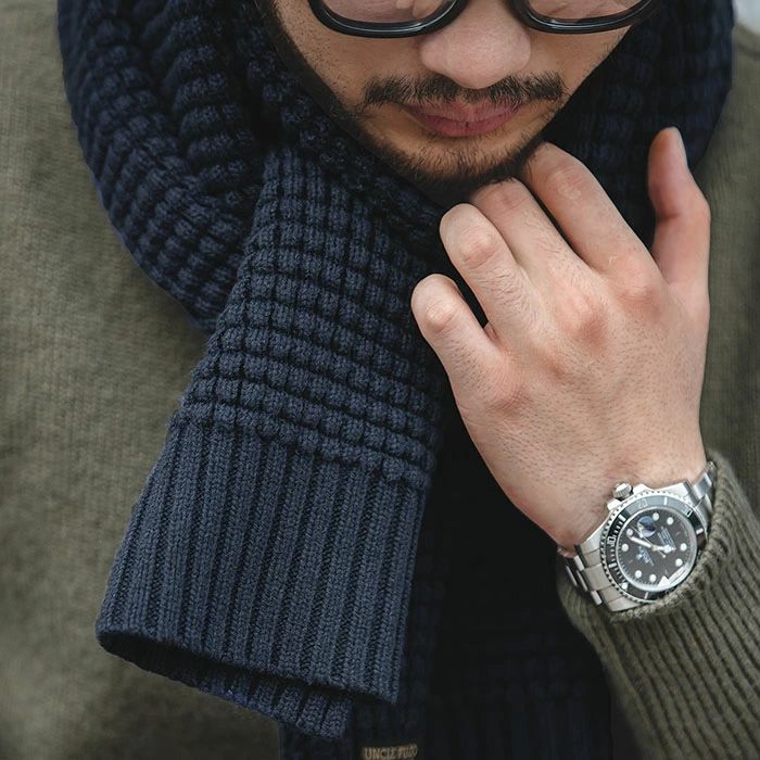 ▲商品内容：マフラー ▲素材：アクリル93.5％　ウール16.5％ ▲サイズ：180cm*34cm ▲注意事項： ・測定したサイズは素人採寸のため1〜3cm程度の誤差が生じる場合があります。 ・商品画像はライトの下で撮影しており、ご覧いただ...