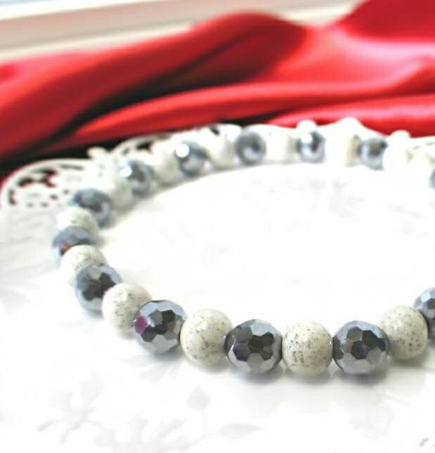 商品説明名称北投石＆テラヘルツブレスレット 原材料北投石（セラミック加工処理石）テラヘルツ石（高純度99％以上金属シリコン）販売者ビーイング株式会社山梨県甲府市伊勢2-12-14TEL/FAX：055-269-7720 　　 連装には強度の...