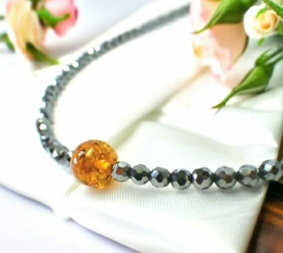 商品説明名称天然琥珀＆テラヘルツネックレス 原材料天然琥珀　金属シリコン：Siが99％以上販売者ビーイング株式会社山梨県甲府市伊勢2-12-14TEL/FAX：055-269-7720 👇簡単に玉のサイズ別に選ぶことができます...