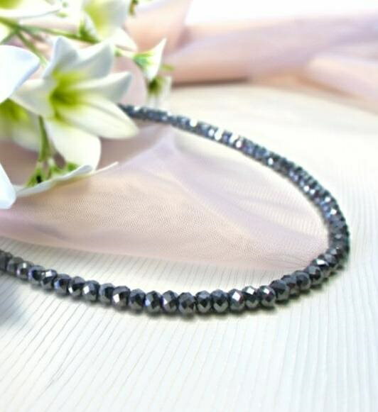 商品説明名称テラヘルツネックレス 原材料金属シリコン：Si：ケイ素が99％以上販売者ビーイング株式会社山梨県甲府市伊勢2-12-14TEL/FAX：055-269-7720 　　 連装にはコーティングステンレスワイヤー＆シルバー925金具を...