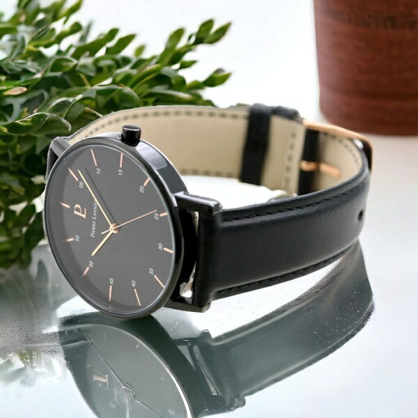 正規品 ピエールラニエ フランス製 クオーツ ペアウォッチ メンズ 腕時計 P404D433 Pierre Lannier アナログ オールブラック 革ベルト ◆ピエール・ラニエ社は、1977年にフランス、ストラスブルグ市近郊に創設されまし...