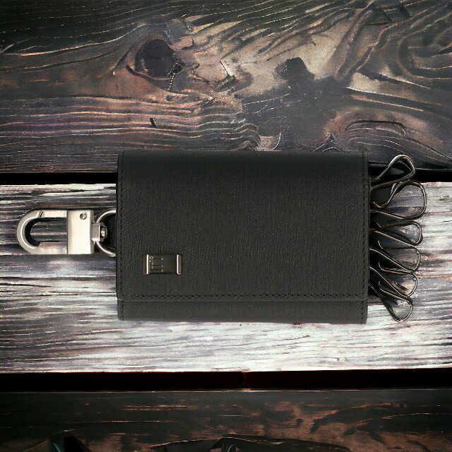 ダンヒル キーケース サイドカー 小物 レザー メンズ 19F2F50SGR dunhill SIDECAR ブラック ◆英国のクラフツマンシップとデザインの代名詞であるダンヒル(dunhill)は、今日の英国を代表するメンズラグジュアリー...