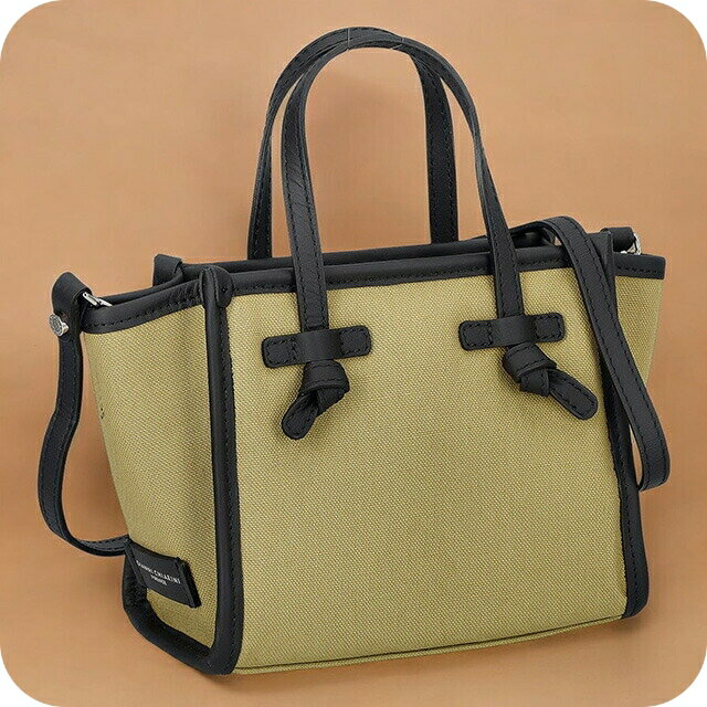 ジャンニキアリーニ ハンドバッグ レディース BS 8065 CNV-SE GIANNI CHIARINI ベージュ ◆GIANNI CHIARINI（ジャンニ キアリーニ）は、革鞄職人の父を持つジャンニキアリーニ氏により1999年に創設さ...