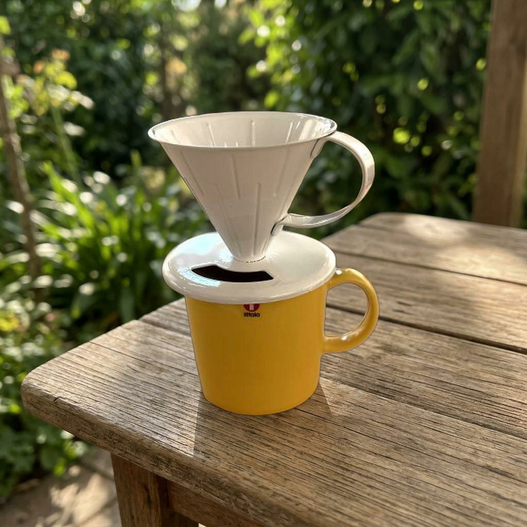 coffee dripper品　名コーヒードリッパーサイズ約W115×φ95×80mm材　質ステンレス、琺瑯用　途コーヒー 1〜2杯用セット内容コーヒードリッパー × 1原産国日本製(Made in Japan)製造発売元高桑金属 株式会社...