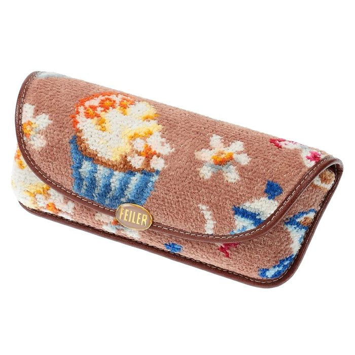シリーズスウィートトリートサイズ(約)7.5×17×高さ3cm仕　様開口部：マグネット式、＊「FEILERロゴ入り」メガネ拭き付材　質綿(シュニール織)、合成皮革、ナイロン/レーヨン生　地ドイツ フェイラー社製製造加工日本製(Made in...