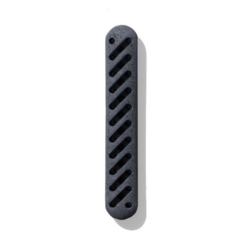 ブランドソイル製品サイズ約30×195×33mm(約120g)材　質珪藻土、炭、リサイクルアッシュ原産国日本製(Made in Japan)発売元soil株式会社商品説明珪藻土と大粒炭、高い消臭力をもつリサイクルアッシュを特殊配合した冷蔵庫...