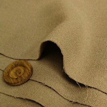 商品名：アムンゼン ダブルクロス生地 ベージュ：2.0m 素　材：ポリエステル 100% 生地幅：130cm 重　さ：230g/m2 カラー：ベージュ ＊この商品は、1個：2.0メートルでカット済みの1点ものです。織組織が二重になっているダ...