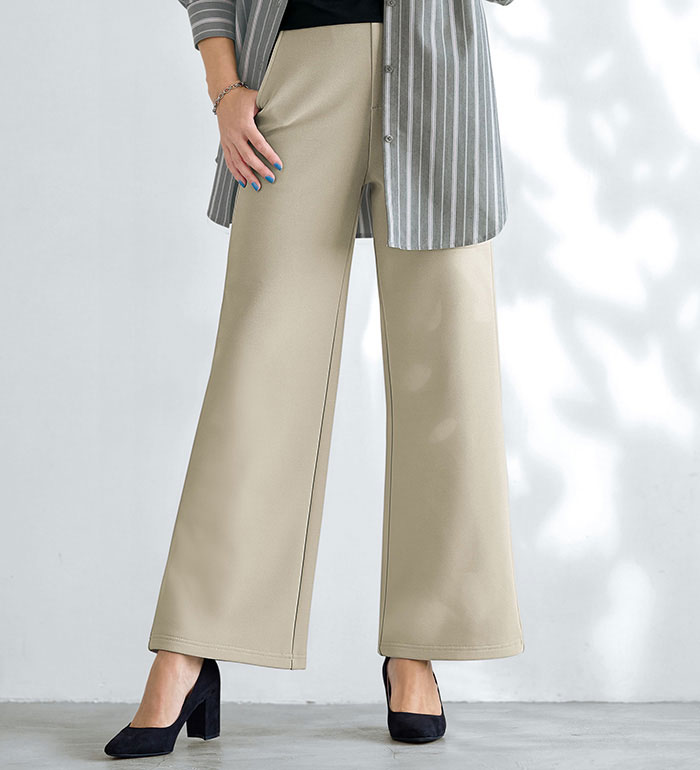 ブランド：Belluna■ 品質／(表側)ポリエステル95％・ポリウレタン5％　(裏側)ポリエステル94％・ポリウレタン6％　裏地無　ポケット有　ウエスト後ゴム使い　ファスナー無■洗濯機洗いOK上質カットソー×こだわり3Dパターンでラクして...