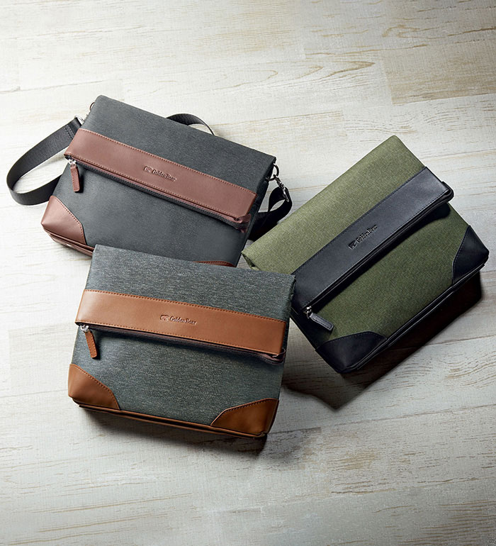 ブランド：メンズライフ■ 材質／ポリエステル、付属：合成皮革● サイズ(約)／横29×縦22×奥行4cm、ストラップ最長135cm(調節可、取り外し可)● 仕様／メイン天ファスナーポケット(内ファスナーポケット×1、オープンポケット×2)、...