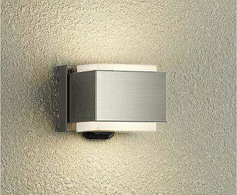 LEDユニットフラット形(径75mm) 4.3W(GX53-1) 電球色／2700Kステンレスヘアライン板 クリア塗装アクリル 乳白(マット)巾152 高134 出146mm1.3kg●点灯照度調節機能付(暗・明)●点灯保持時間60秒●AC...