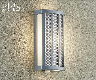 LED 6.8W 電球色／2700Kプラスチック(バイオマス素材含有) シルバー塗装アクリル 乳白(マット)巾140 高287 出82mm1.0kg●点灯照度調節機能付(暗・明)●点灯保持時間60秒●AC100V●光束維持時間40,000時...