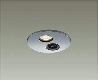 LED 4W(E11)中角形 温白色／3500K鋼板 シルバー塗装ガラス 透明径φ116 埋込穴φ100 埋込深80mm0.5kg●点灯照度調節機能付(暗・明)●点灯保持時間60秒●下面カバー付●AC100V●ランプ寿命40,000時間●取...
