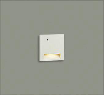 (LED内蔵)LED 1.0W 電球色／2700Kプラスチック 白アクリル 乳白(マット)径□115 埋込穴□105 埋込深44 出10mm0.4kg●3VA●自動点滅器付●AC100V●光束維持時間40,000時間●埋込必要深44mm●取...