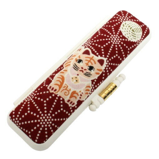 子供にも大人にも！ お〜いねこケース　赤 10．5mm　12mm用 送料無料 ≪お〜いねこ印鑑ケース≫ ★大きさは10．5mmか12mm。 長さは通常の60mm丈が収納できます。 ★柄の出方はそれぞれ異なります。 ■お届けは、 　当社指定の...