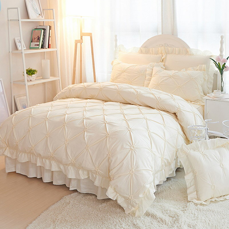 商品情報 素材 コットン100% カラー ホワイト、ピンク、ブルー サイズ 1.5mサイズ用（4点セット） 1点掛け布団カバー：200*230cm 1点ベッドスカート：150*200+45cm 2点枕カバー：48*74cm 注意事項 △商品...